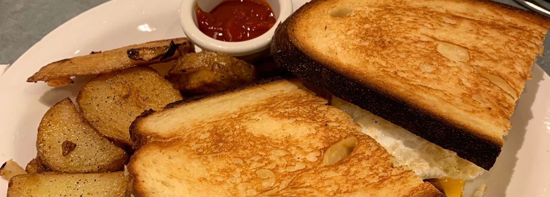 Good Day Café Bad Day Bar - Breakfast Spot in Golden Valley