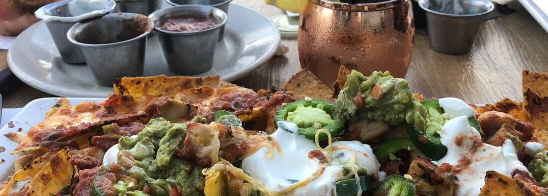 Zeppelins Bar & Grill - American Restaurant in Cedar Rapids