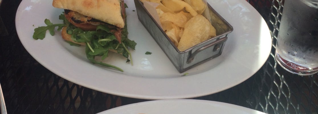 MET Back Bay - New American Restaurant in Back Bay East