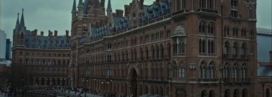 London St Pancras International Railway Station (STP) - Rail Station in ...