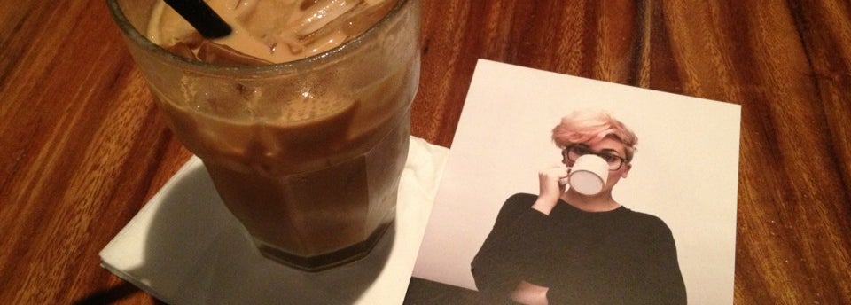 Monolog - Café in Jakarta Selatan