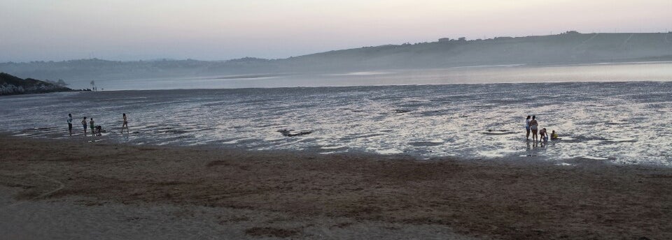 Playa de Usil (Playa de Mogro) - Beach