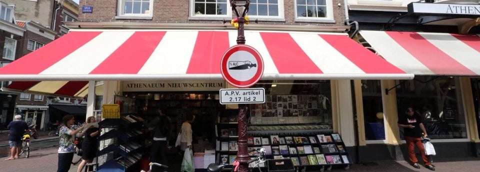 Athenaeum Boekhandel - Bookstore in Kuip