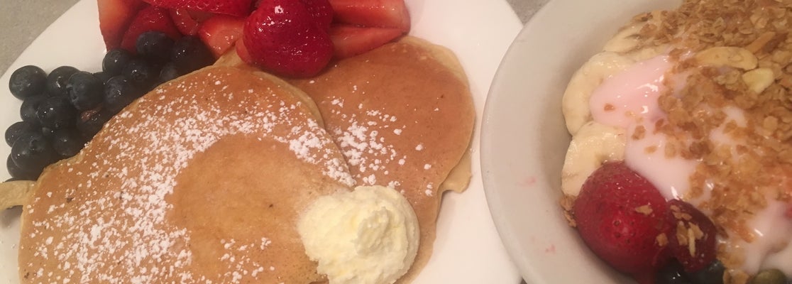 The Paramount - Breakfast Spot in Boston