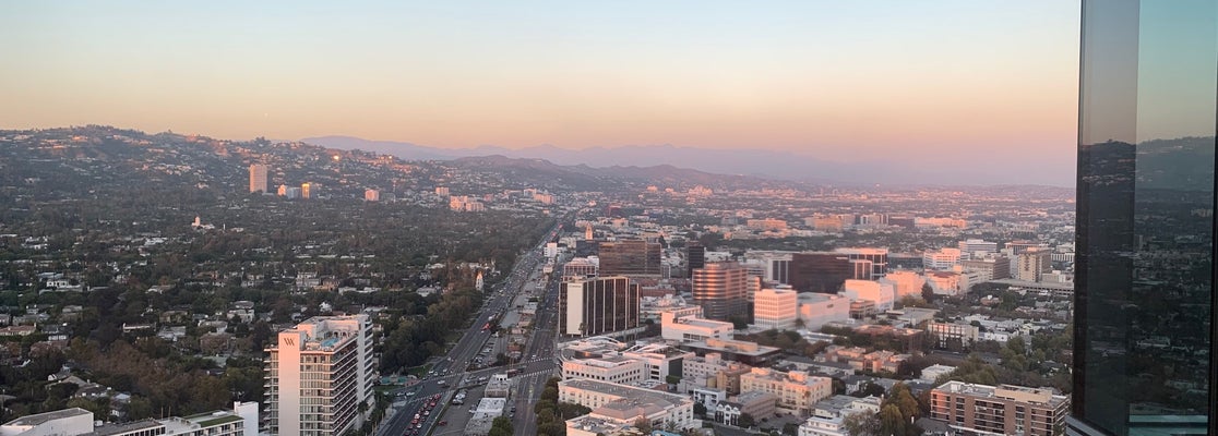 Ten Thousand - Residential Building (Apartment / Condo) in Los Angeles