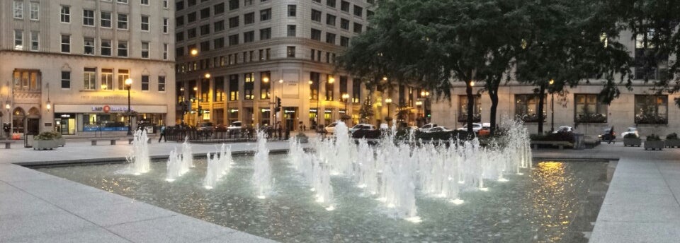 Daley Plaza - 51 tips from 9896 visitors