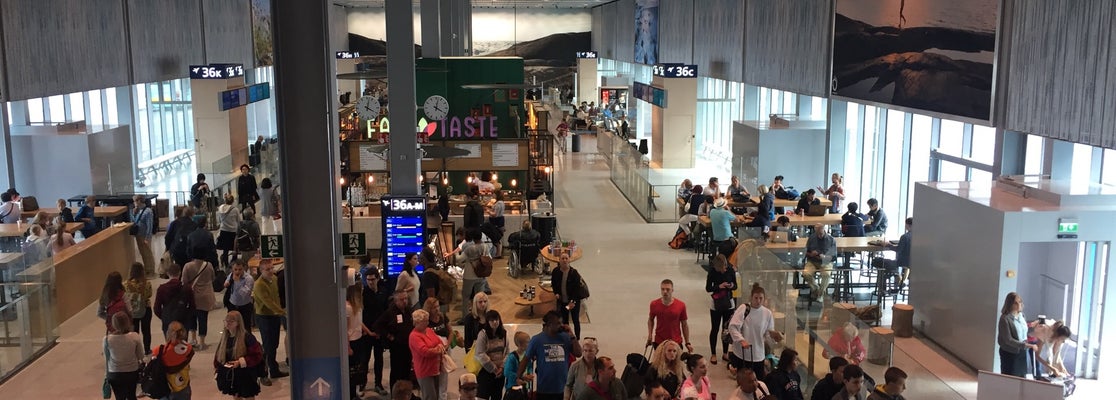 Helsinki Airport (HEL) - International Airport in Lentokenttä