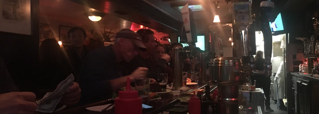 Patterson's Pub - Pub