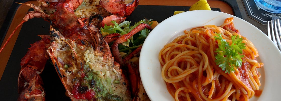 Sandbank Eat.Drink.Plunge - Marine Parade - 16 tips from 424 visitors