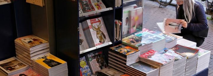 Athenaeum Boekhandel - Bookstore in Kuip