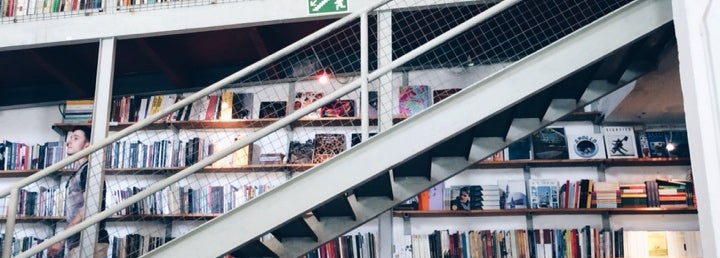 Ler Devagar - Bookstore in Alcântara