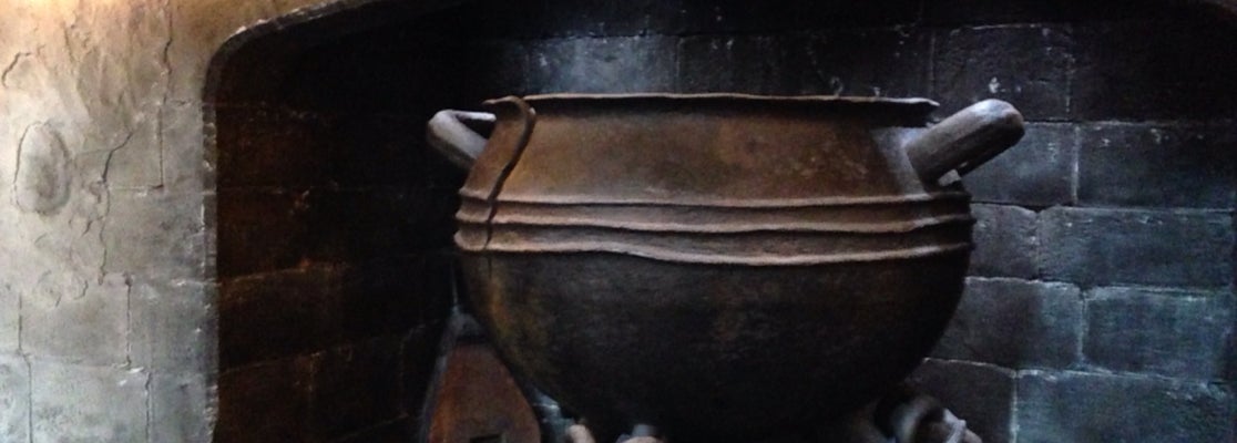 Leaky Cauldron™ - Universal Studios - 101 tips from 7932 visitors