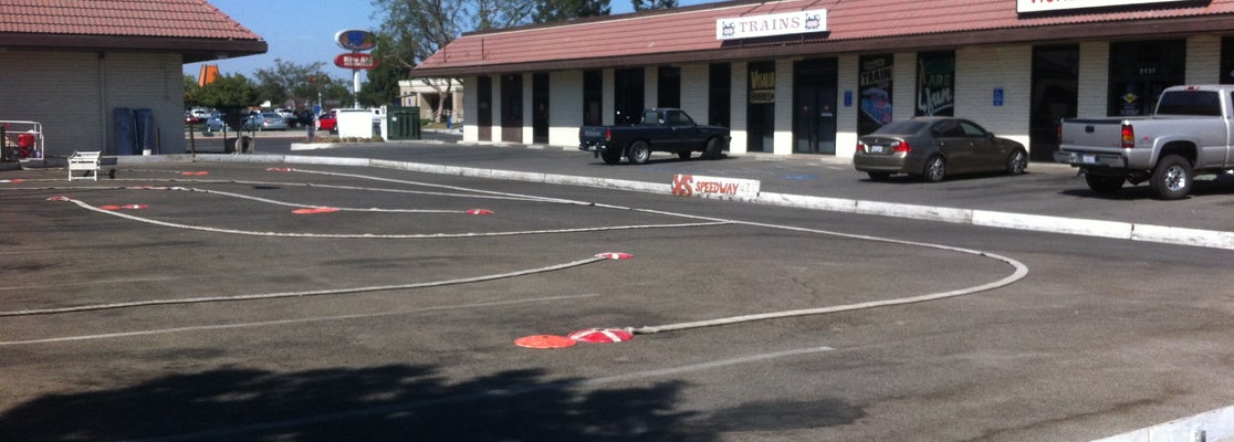 Visalia Hobbies - Hobby Store in Mooney