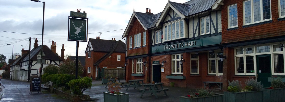 The White Hart - Pub in Holybourne