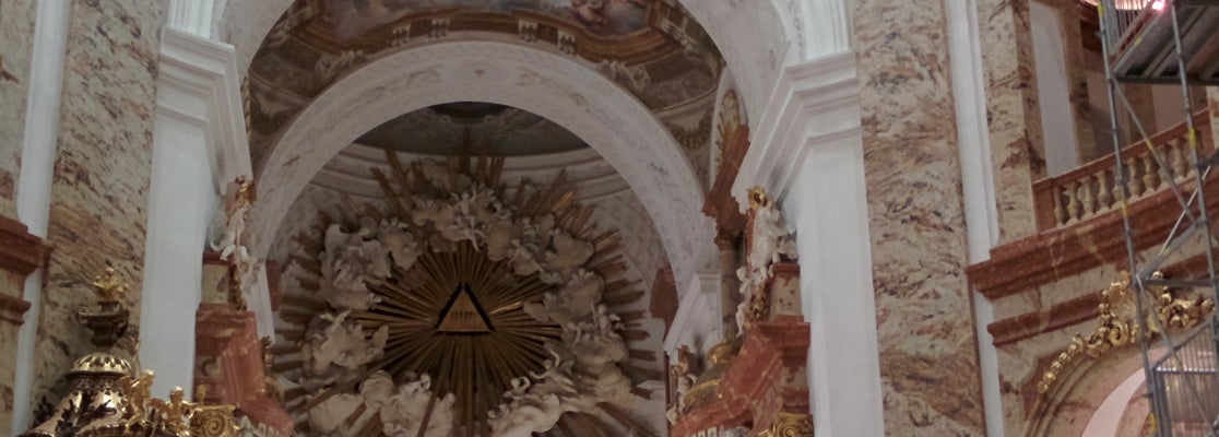 Karlskirche - Church in Wien