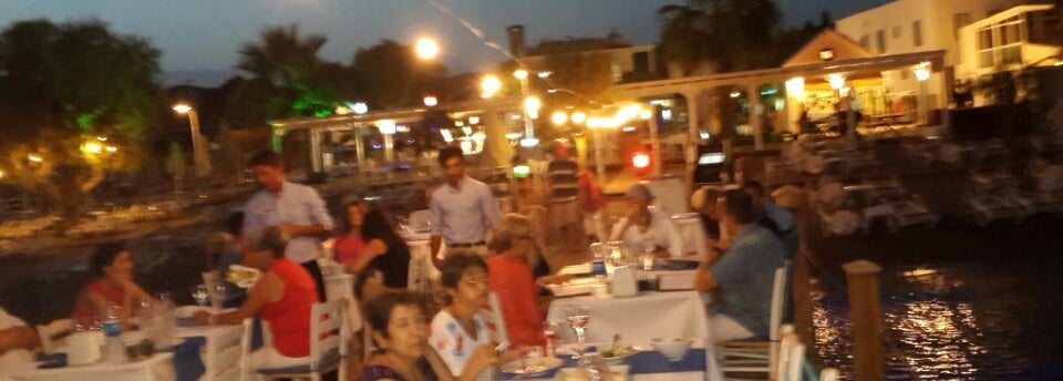 Kefi Beach Club - Asma Sok. No:38 Ortakent