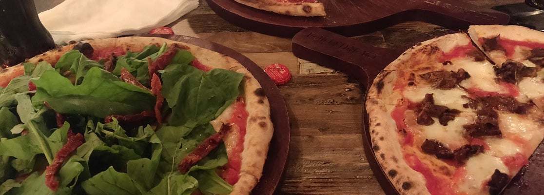 LA RUSTICA Pizzeria (pop up) (Now Closed) - Pizza Place in Riyadh