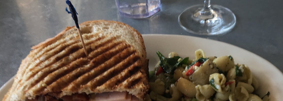 Paulie's Restaurant - 1834 Westheimer Rd