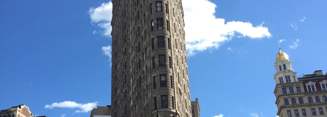 Flatiron Building - Flatiron District - 137 tips from 21358 visitors