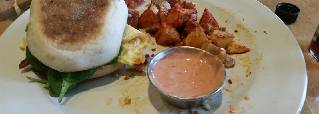 Uncommon Ground - New American Restaurant in Chicago