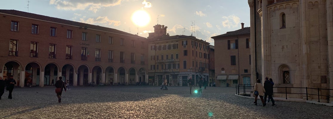 Piazza Grande - Plaza in Modena