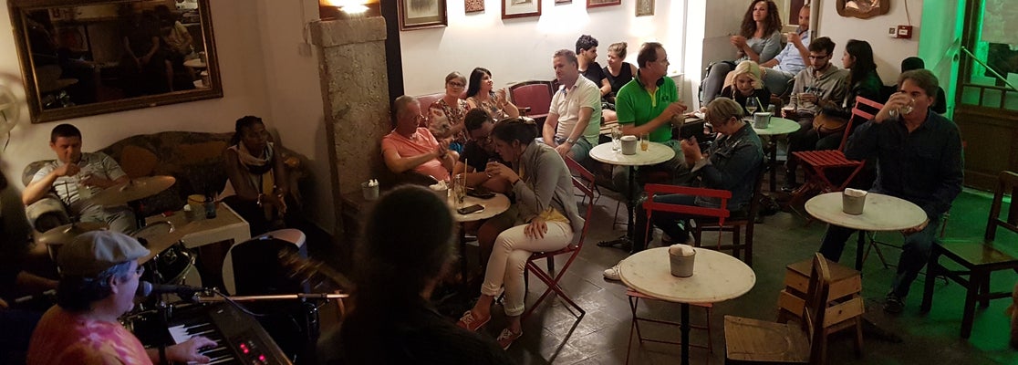 Alface Hall - Bar in Lisboa