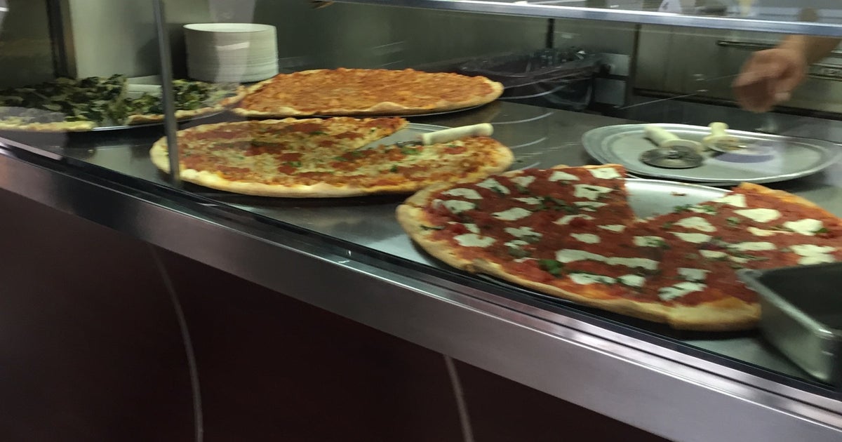Full Moon Pizzeria - 600 E 187th St, Bronx