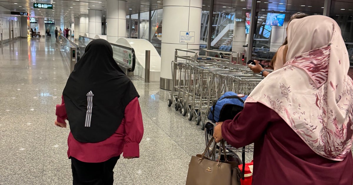 KLIA Immigration Line - Kuala Lumpur International Airport (KUL), Sepang