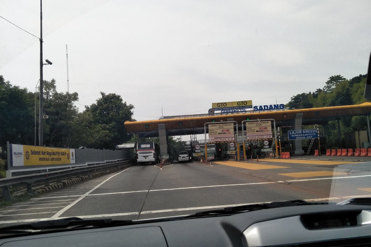 Gerbang Tol Sadang - Jalan Tol Cipularang KM 76, Purwakarta