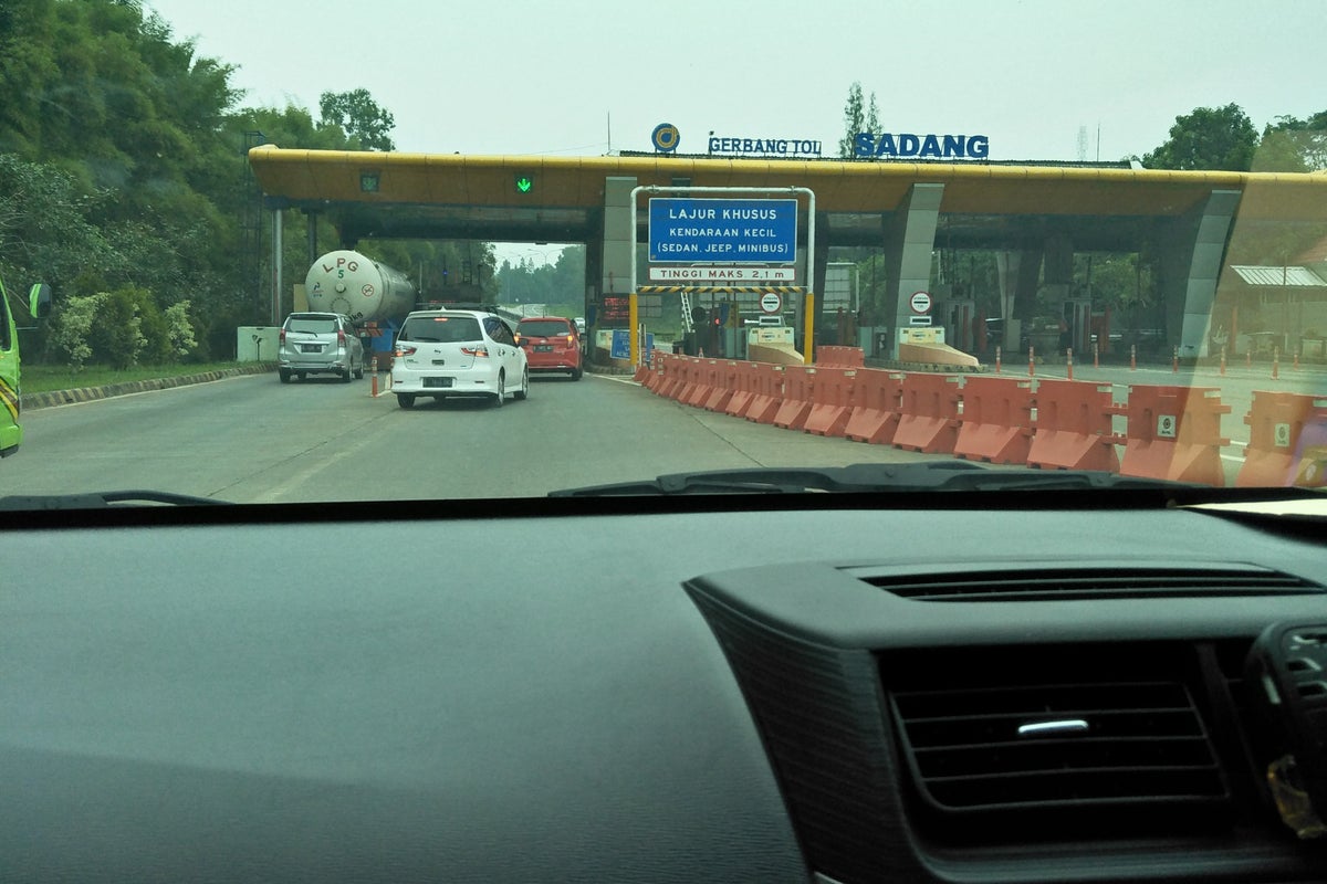 Gerbang Tol Sadang - Jalan Tol Cipularang KM 76, Purwakarta