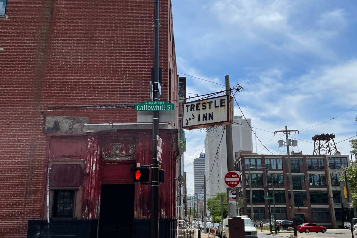 The Trestle Inn - 339 N 11th St, Philadelphia