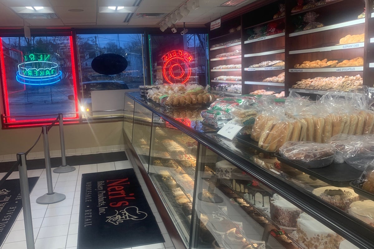 Neri's Bakery - 31-37 Pearl St, Port Chester
