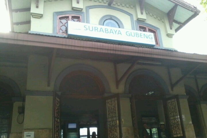 Surabaya Gubeng Station (Stasiun Surabaya Gubeng) - Jl. Stasiun Gubeng ...