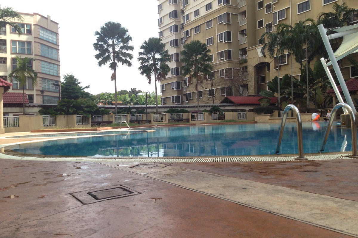 Swimming Pool @ Pelangi Utama Condominium - Jln Masjid, Petaling Jaya
