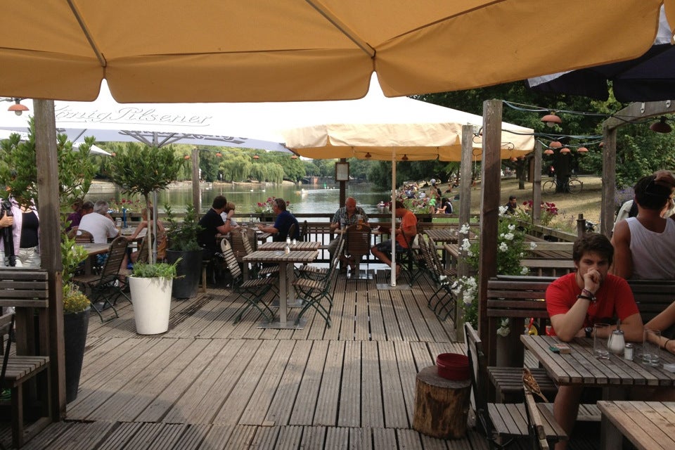 van Loon Restaurantschiff - Carl-Herz-Ufer 5, Berlin