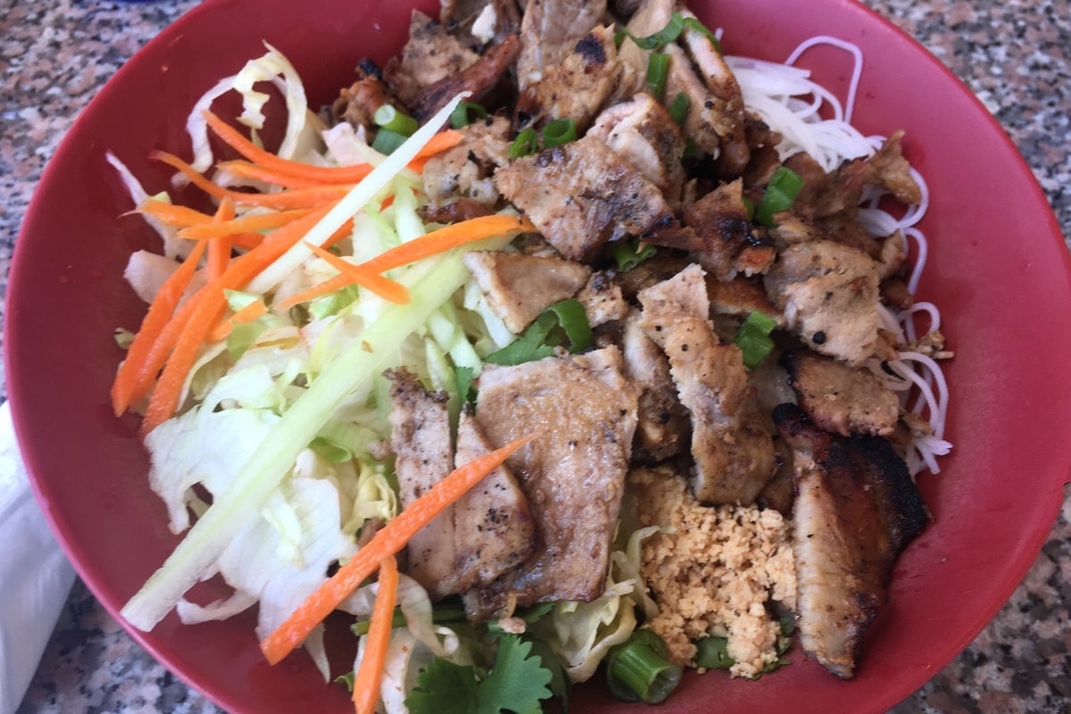 Pho Thaison Vietnamese Restaurant - 161 W Slaughter Ln, Austin