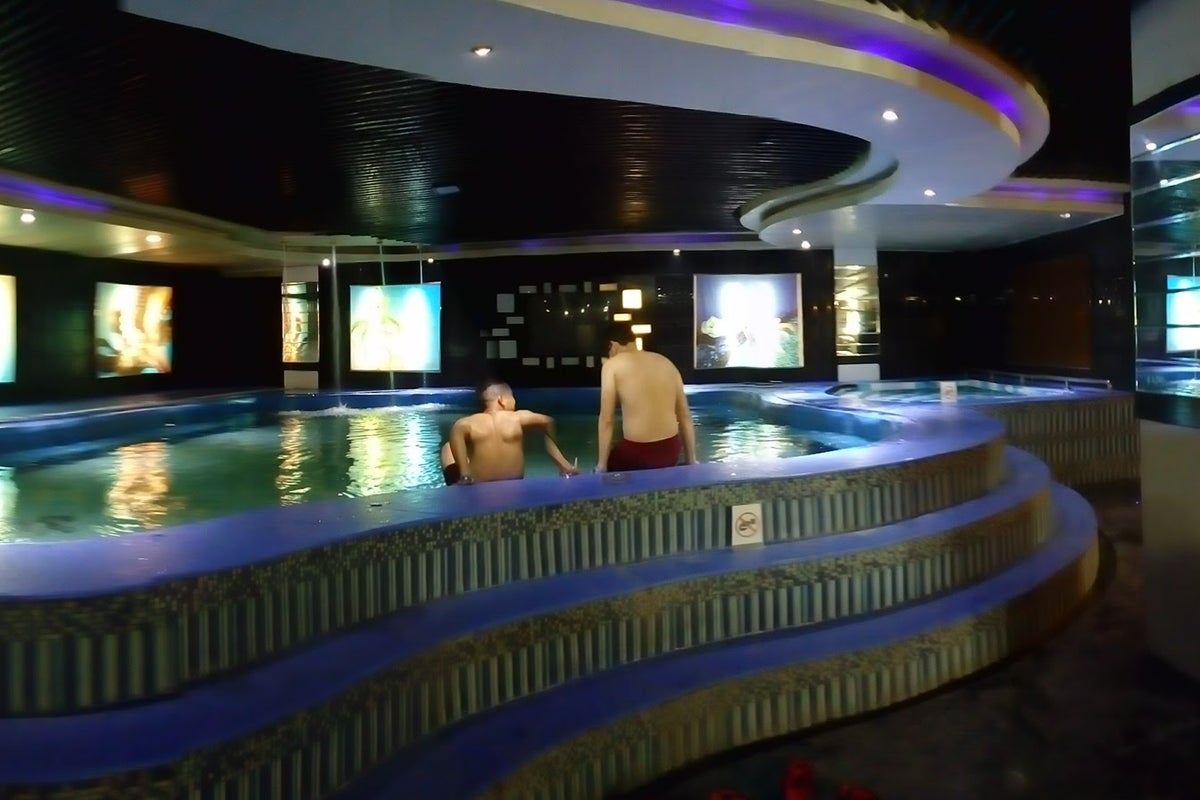 Octopus Men's Health and Spa - Jl. Pelajar Pejuang, Bandung