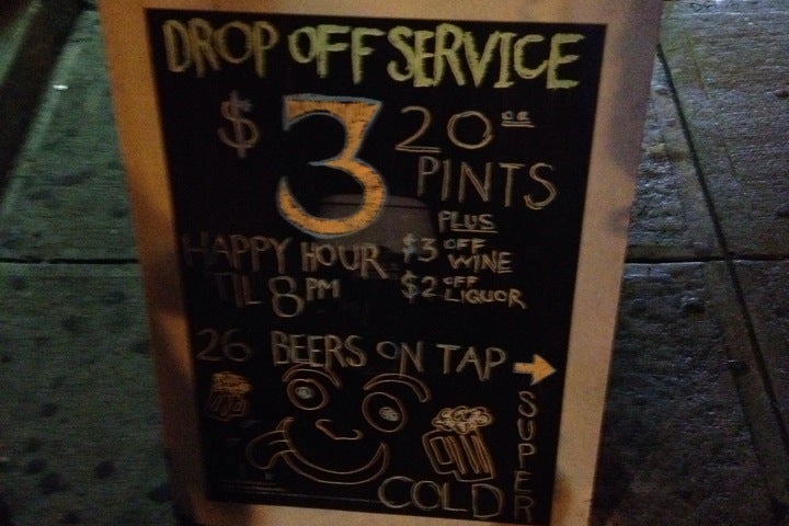 Drop Off Service - 211 Avenue A, New York