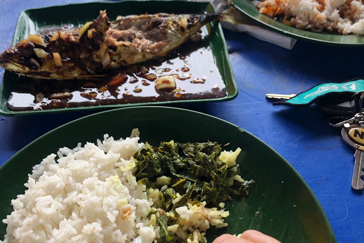 Ikan Bakar Pak Din - Kompleks Makan Tanglin, Kuala Lumpur