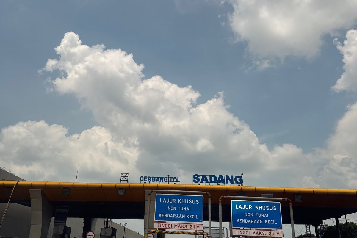 Gerbang Tol Sadang - Jalan Tol Cipularang KM 76, Purwakarta