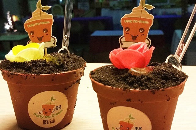 Pardede Hall - Jl. Syailendra, Medan