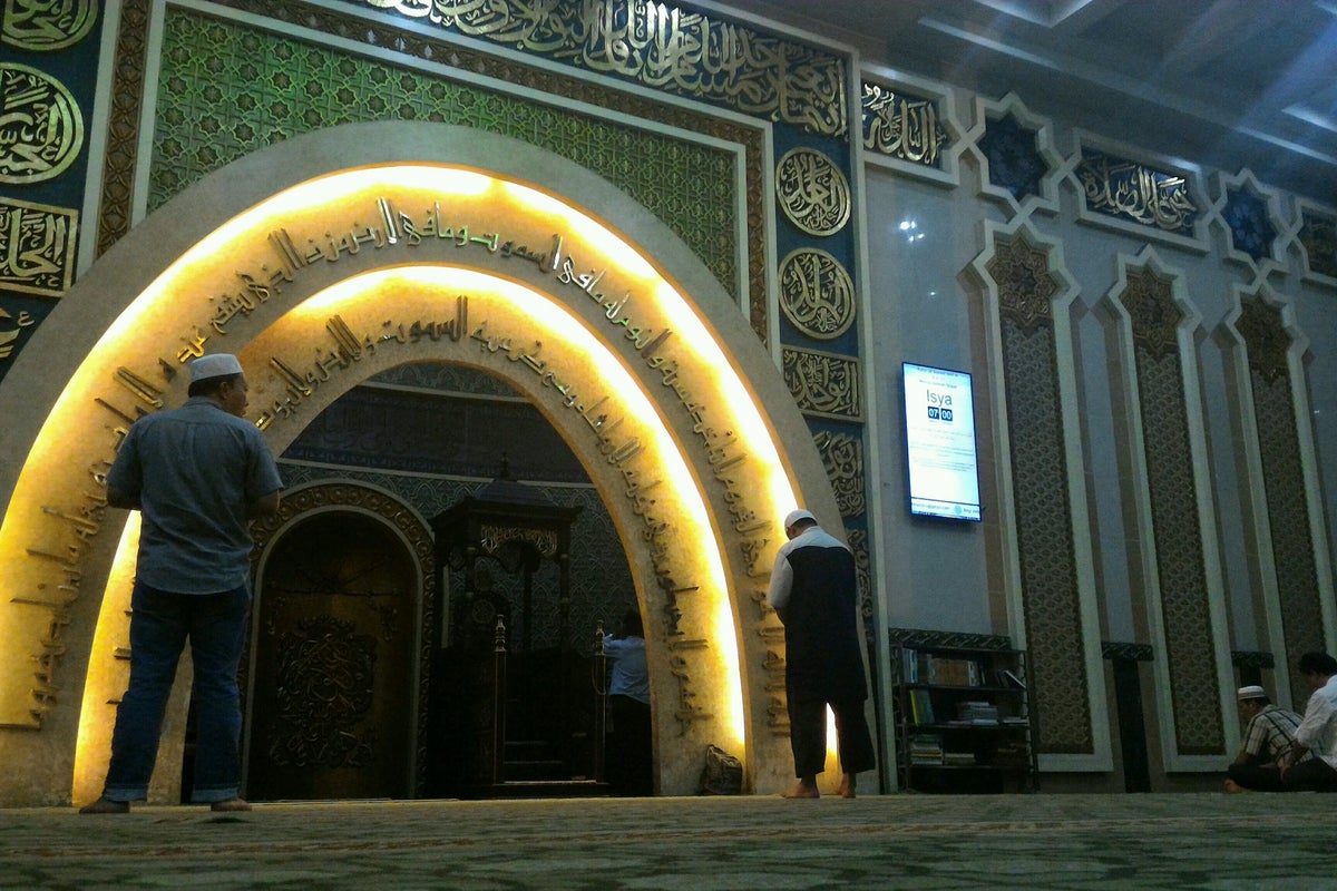 Masjid Ar-Rahman - Jl. Jend. Sudirman, Pekanbaru