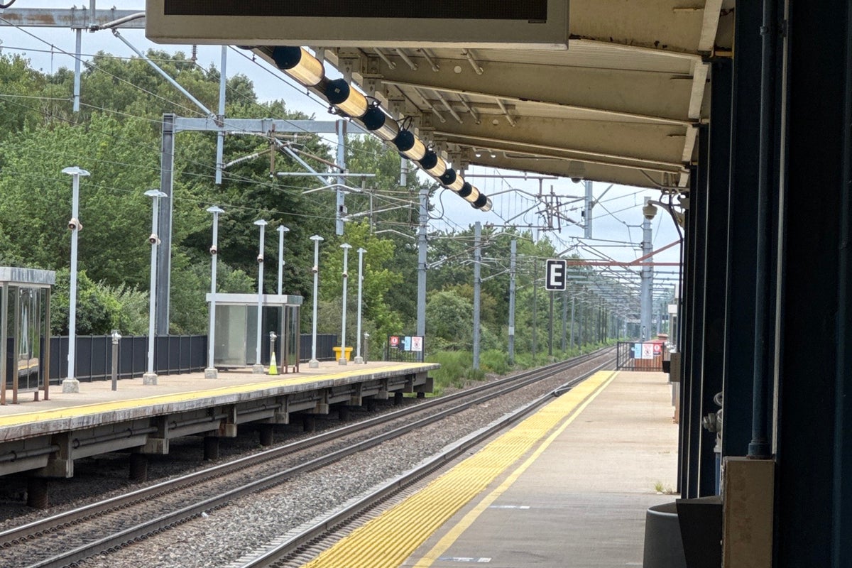 Route 128 Station (Amtrak/MBTA) - 50 University Ave, Westwood