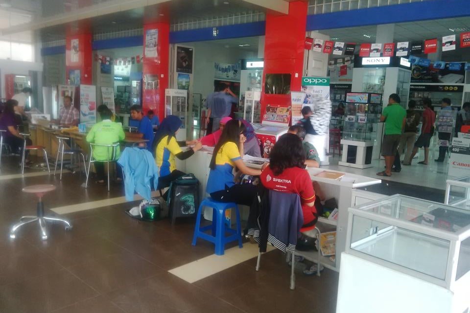 MAX-INDO Computer - Jl. Kampung Nias V No. 7, Padang