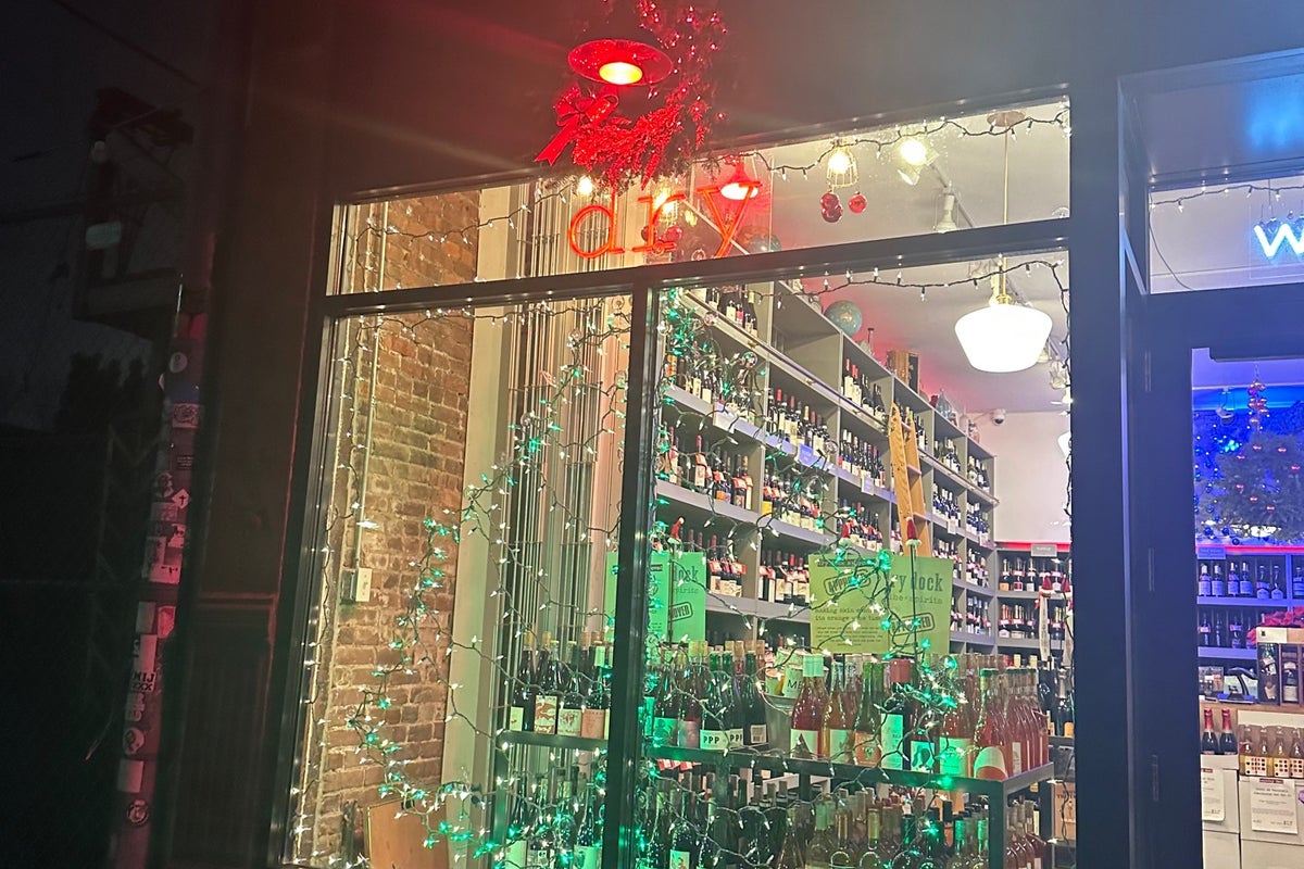 Dry Dock Wine & Spirits - 424 Van Brunt St, Brooklyn