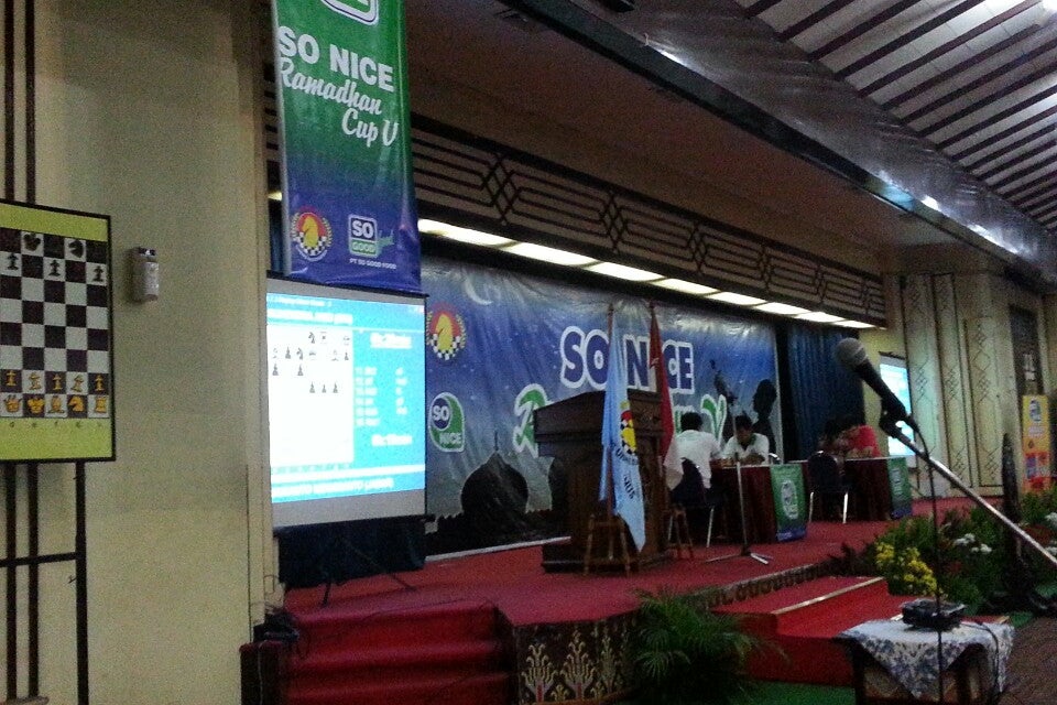 Wisma Serbaguna Senayan - Jl. Manila, Gelora Bung Karno, Jakarta Pusat