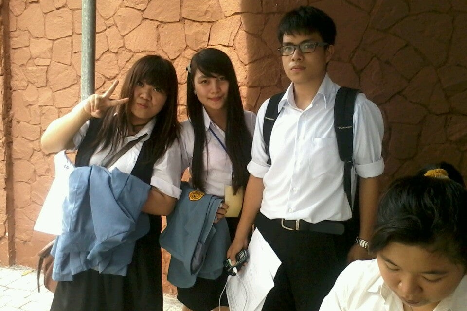 Student Center GMKI - Jl. Kampus Timur No. 15, Manado