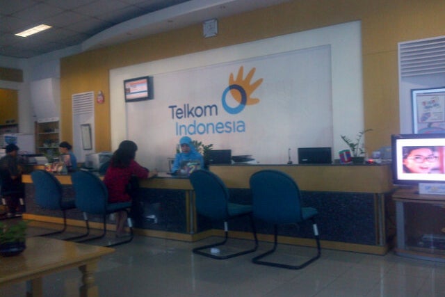 Telkom STO Manyar - Jl. Manyar Kertoadi I/1, Surabaya