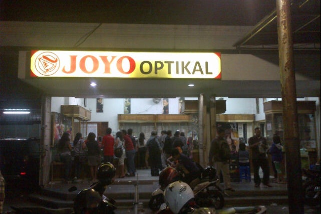 Joyo Optik - Jl. Tidar No. 34, Surabaya