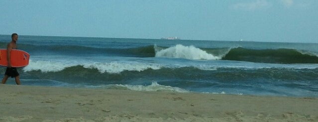 The 15 Best Places for Surfing in Virginia Beach